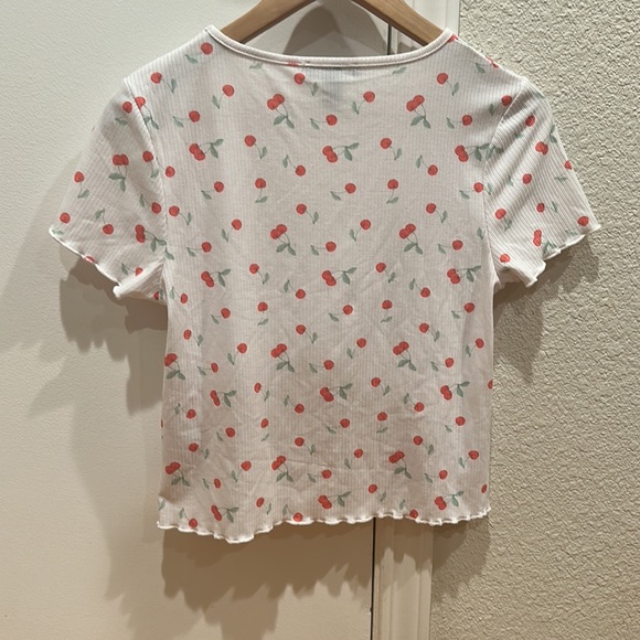 New Look | Tops | Cherry Print White Baby Tee | Poshmark